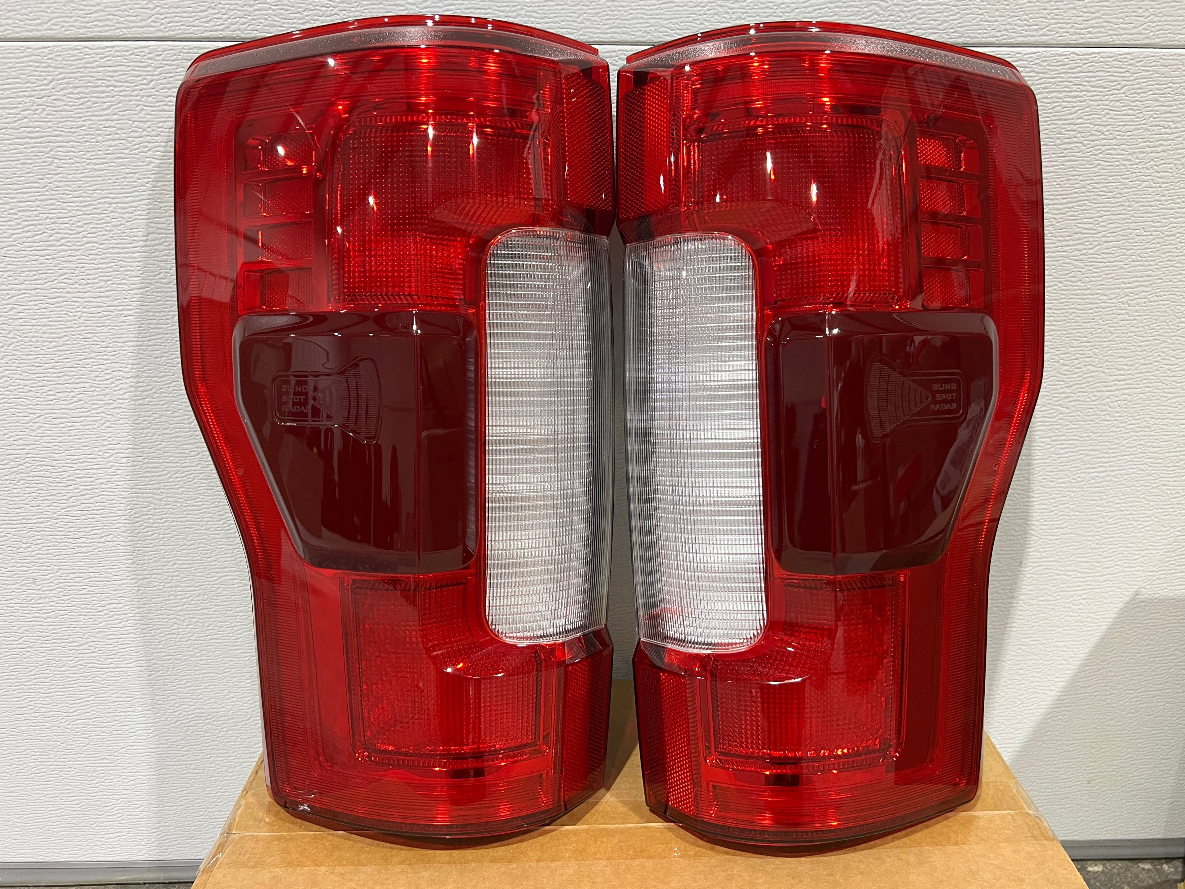 2017-2019 Ford Super Duty F250/F350/F450 LED Tail Lights – SQUARE1 OFFROAD
